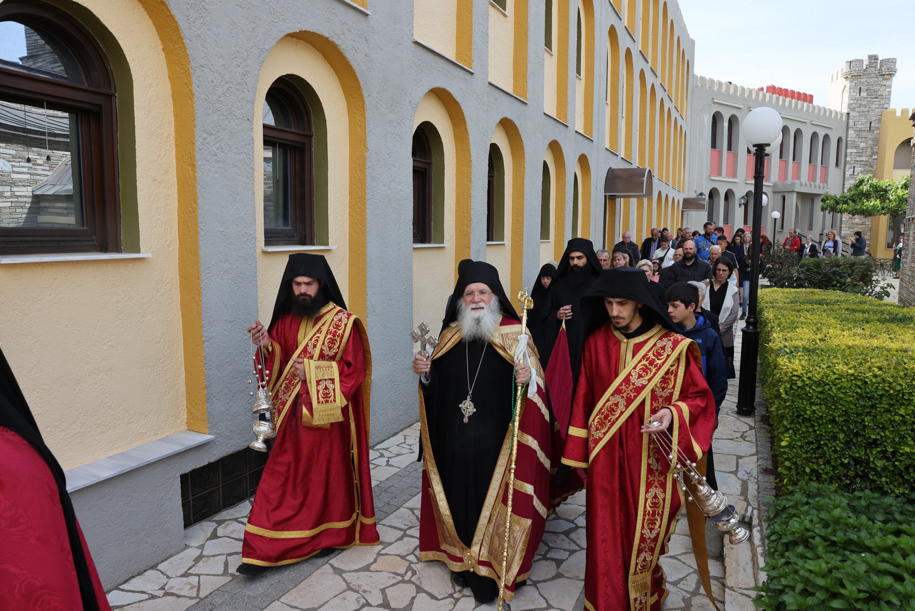 Ανάμνηση των Εγκαινίων και η εορτή της Αγίας Ματρώνας στο Τρίκορφο ...