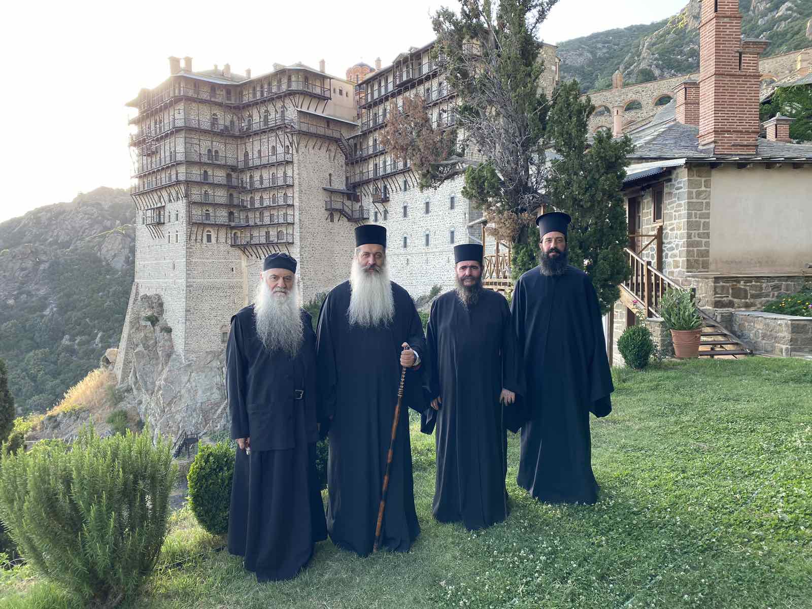 Ο Μητροπολίτης Φθιώτιδος στην Ιερά Μονή Σίμωνος Πέτρας - Ορθοδοξία News ...
