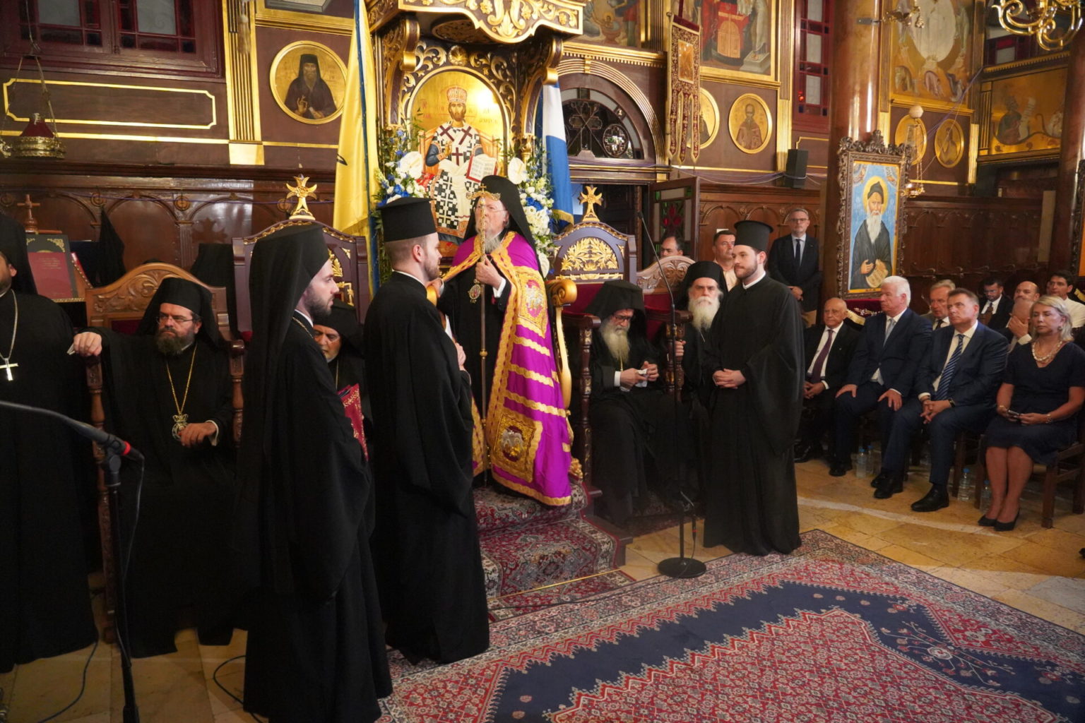 Αντιφώνηση του Οικουμενικού Πατριάρχου κατά την Δοξολογία στην Ιερά ...