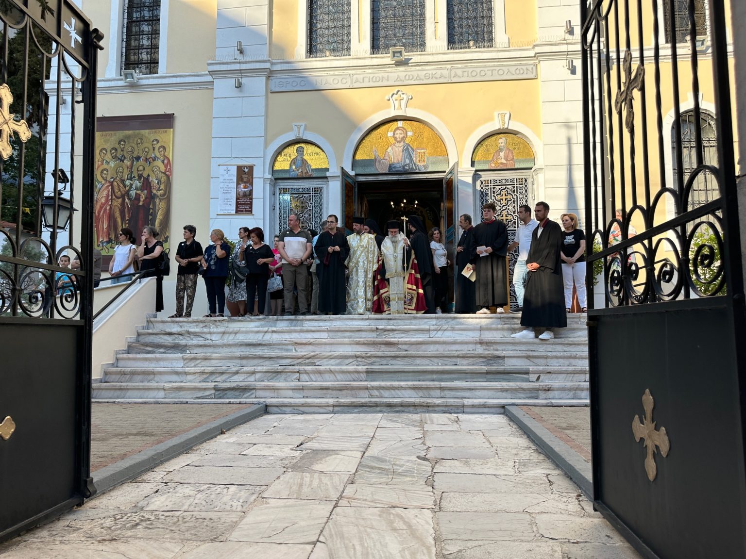 Στην Ξάνθη η Τιμία Κάρα της Αγίας Παρθενομάρτυρος Ελένης της εκ Σινώπης ...