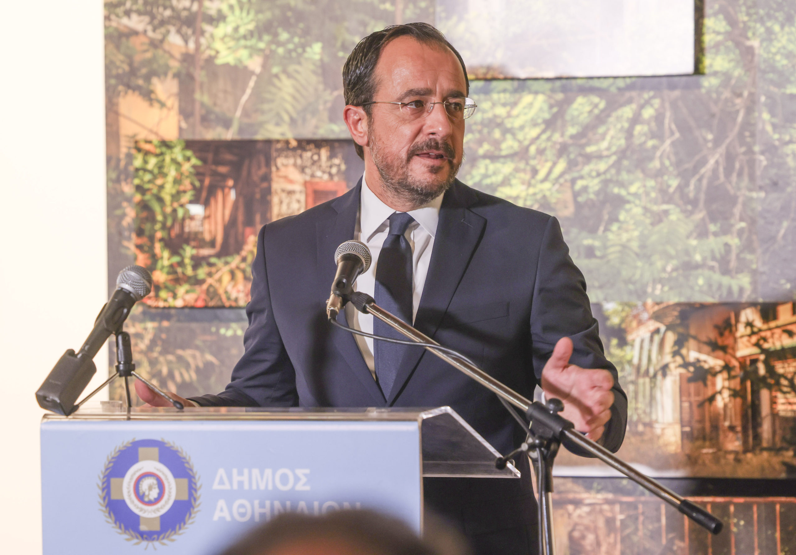 Ο Πρόεδρος της Κυπριακής Δημοκρατίας στην έκθεση φωτογραφίας και ...