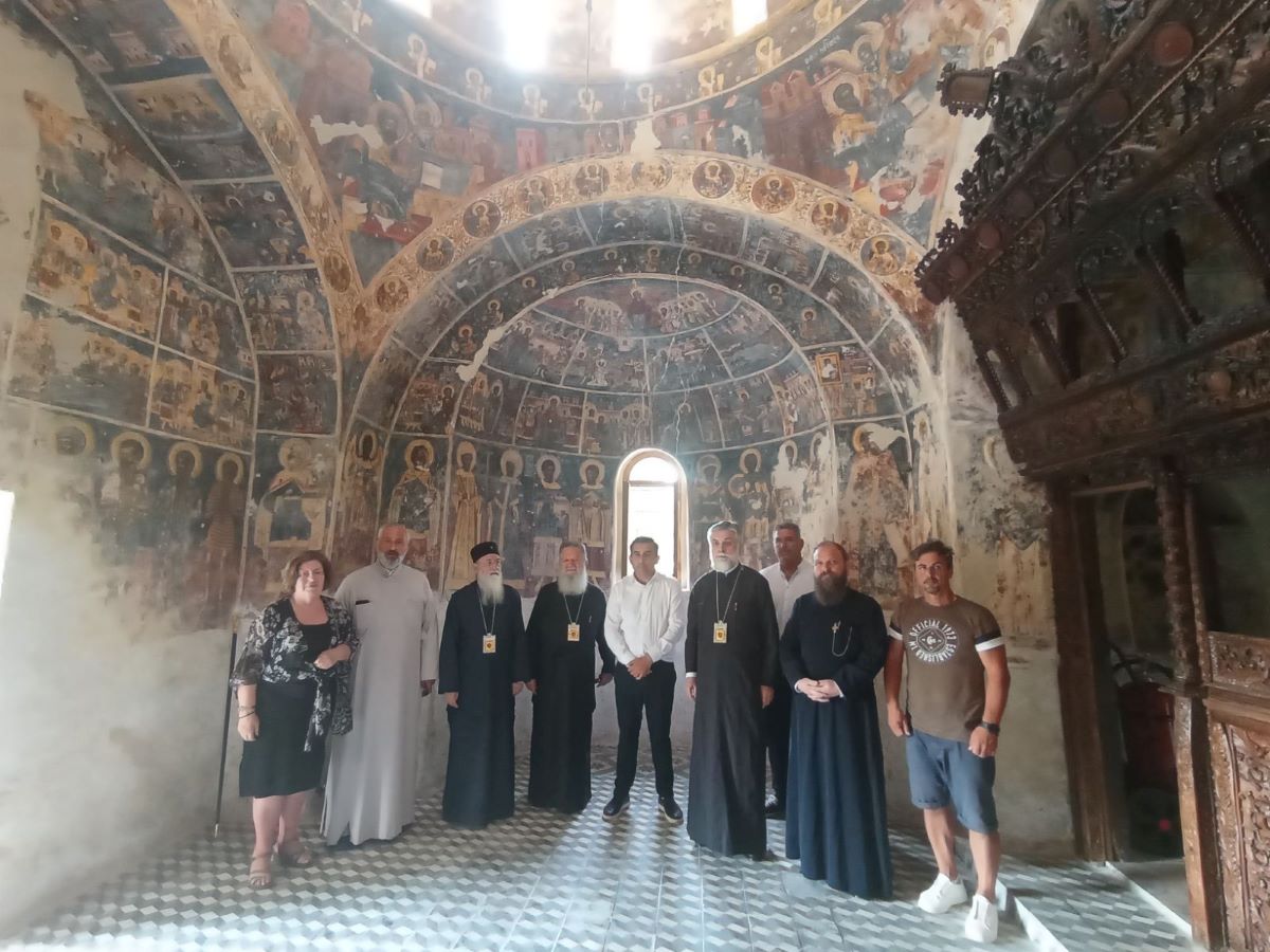 Αρχιερατική Θεία Λειτουργία στην Ιερά Μονή Ευαγγελιστρίας Σκιάθου ...