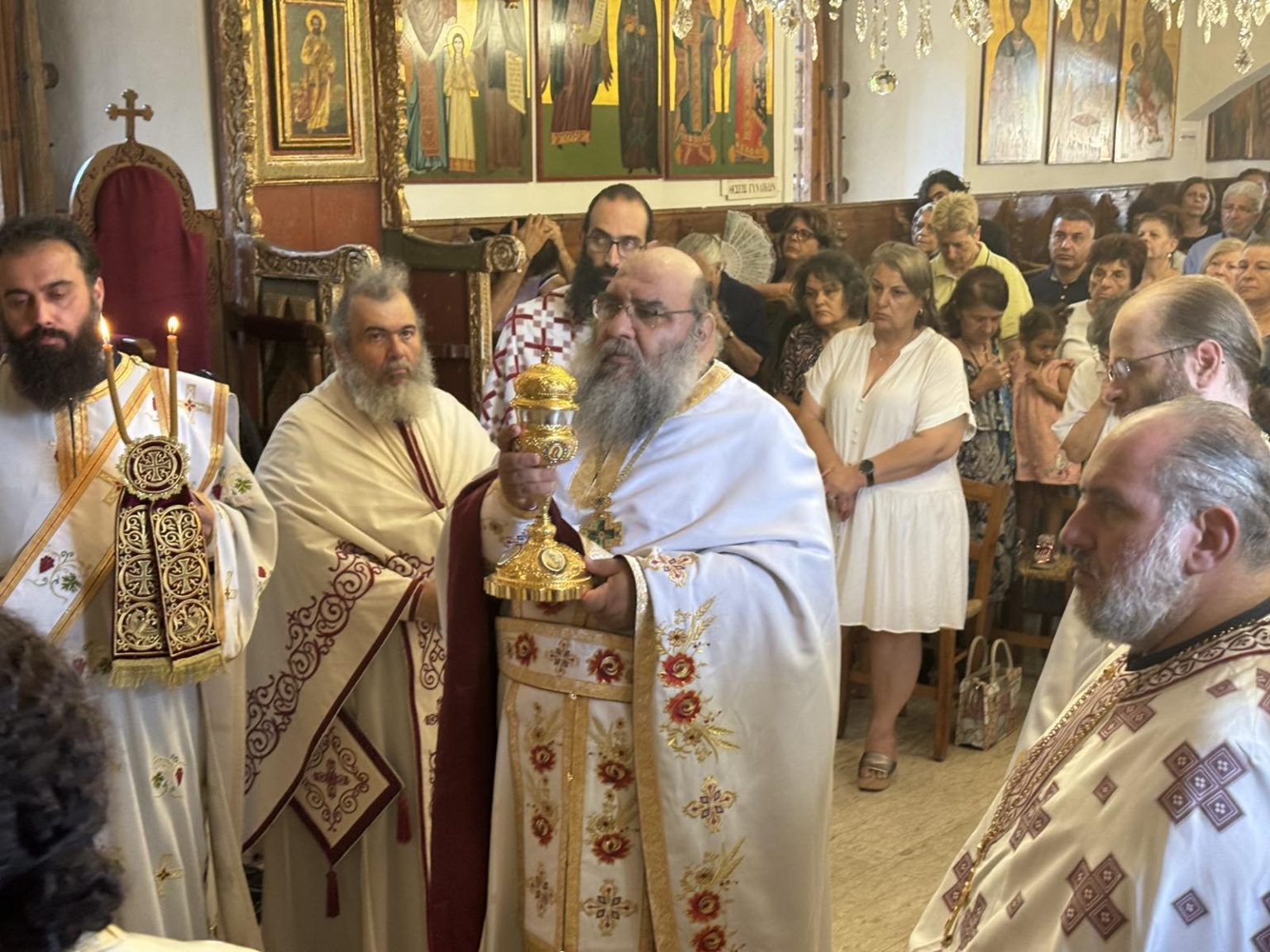 Ο Αρχιεπίσκοπος Κύπρου στην πανηγυρίζουσα Ιερά Μονή Αγίου Παντελεήμονος ...