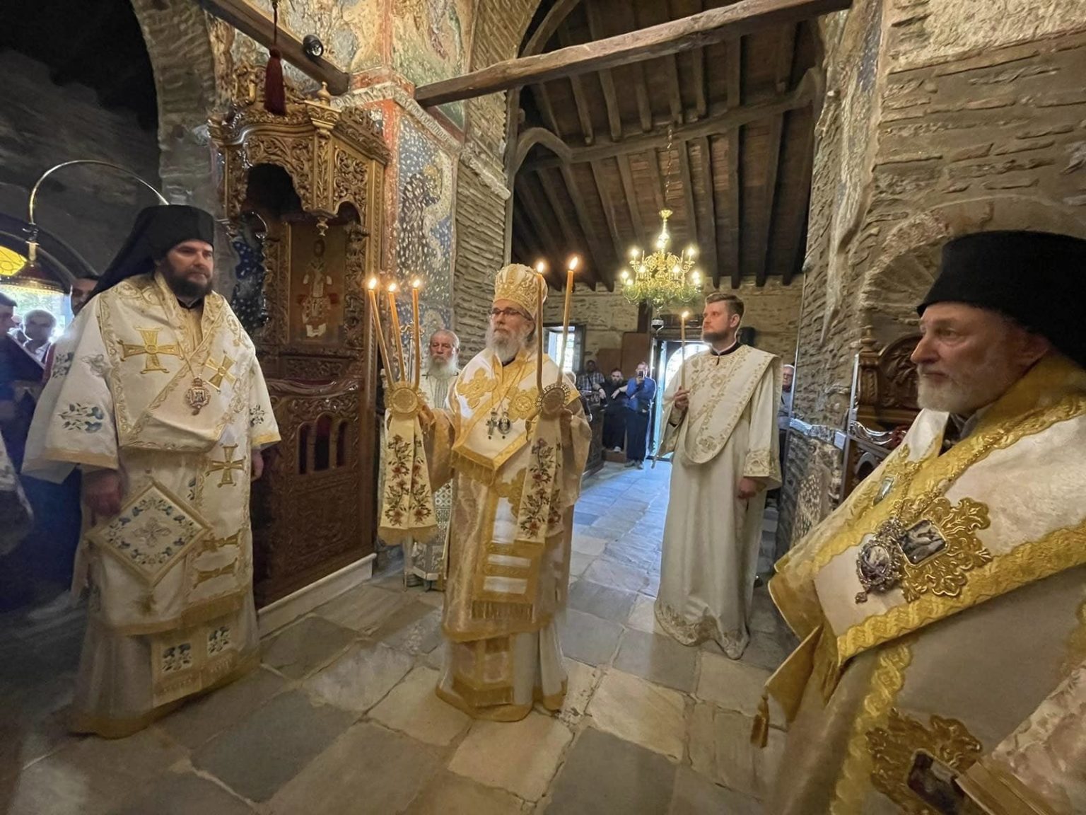 Εορτή της Μεταμορφώσεως και Χειροτονία στη Μονή Βλατάδων - Ορθοδοξία ...