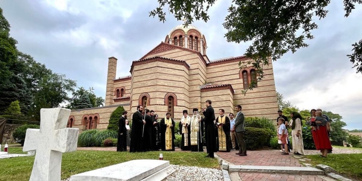 Hellenic College Holy Cross Welcomes Metropolitan Constantine of Denver ...