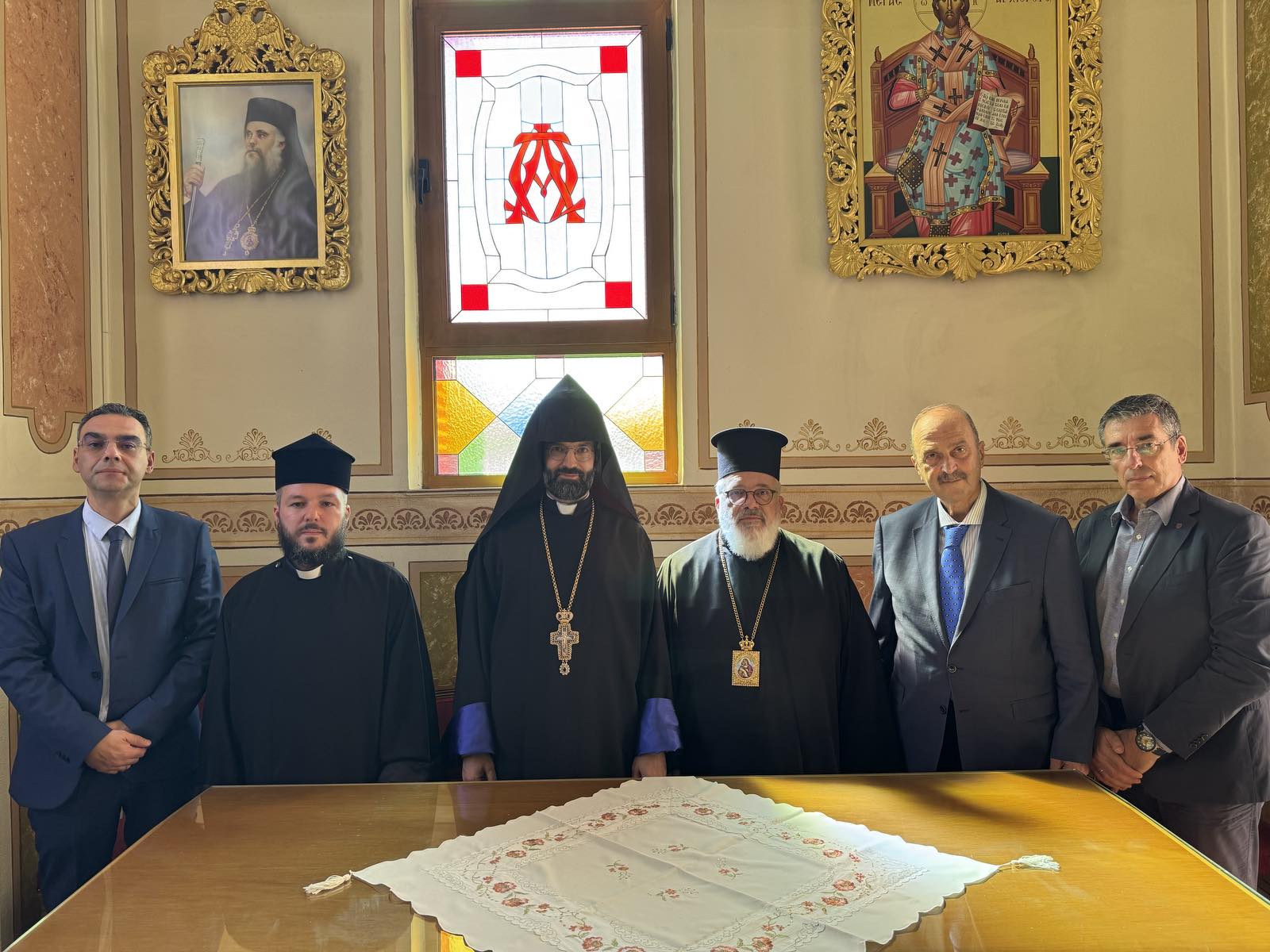 Ο νεοεκλεγείς Μητροπολίτης των Αρμενίων στον Διδυμοτείχου Δαμασκηνό ...