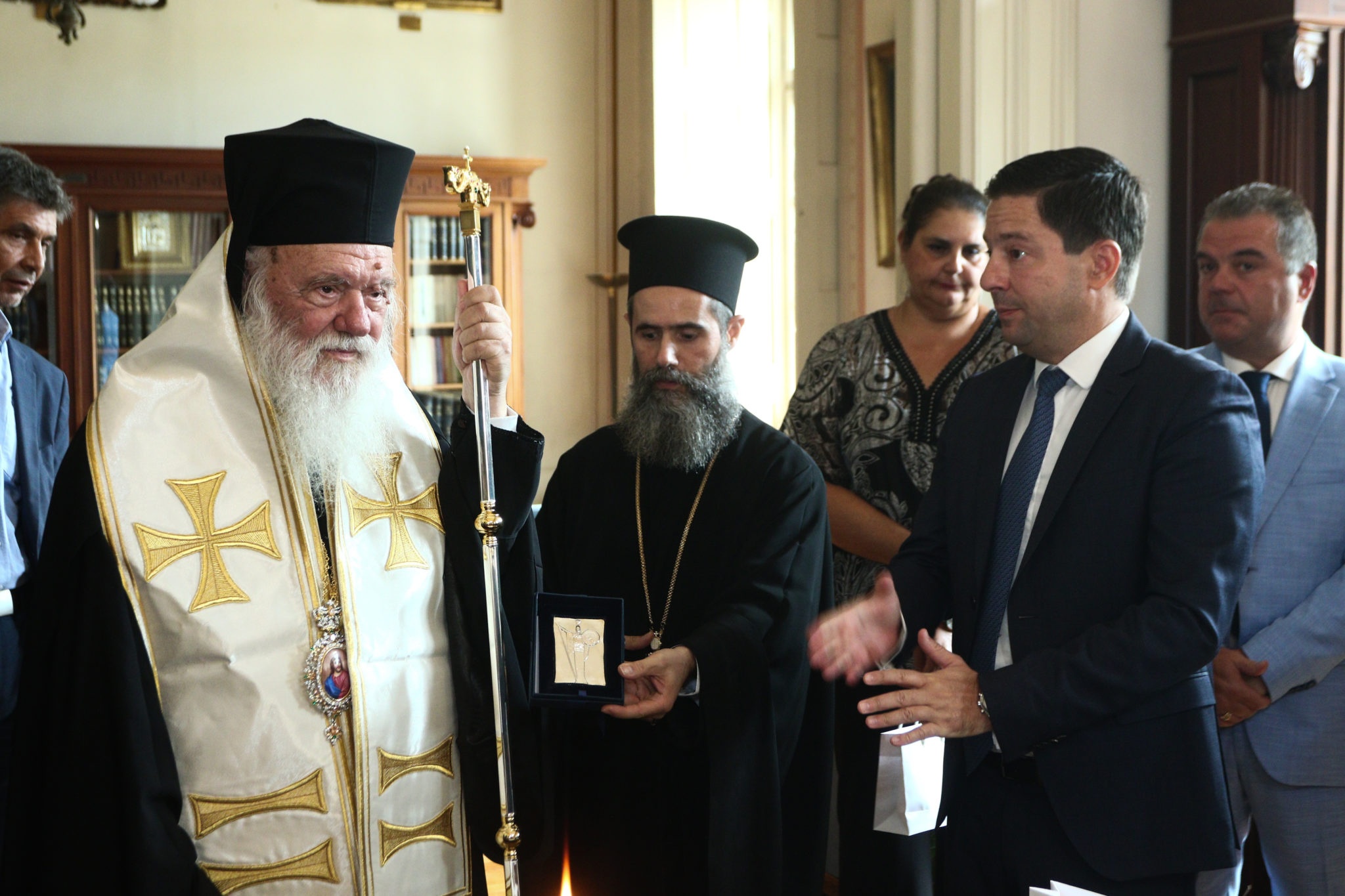 ΕΚΠΑ: Ο Αρχιεπίσκοπος Αθηνών τέλεσε τον Αγιασμό για τη νέα ακαδημαϊκή ...