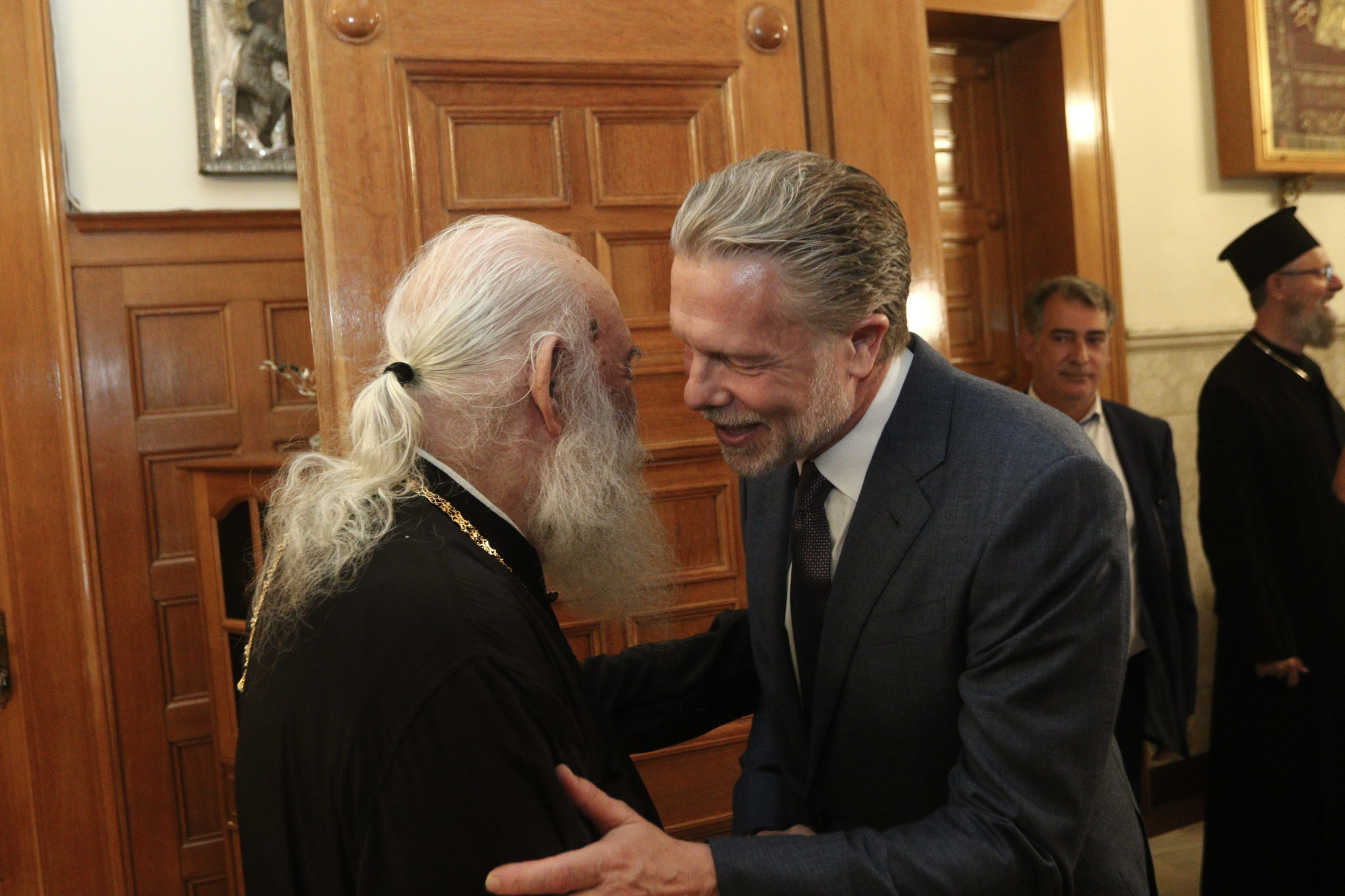 Συνάντηση Αρχιεπισκόπου Ιερωνύμου με τον υποψήφιο Πρόεδρο του ΠΑΣΟΚ ...