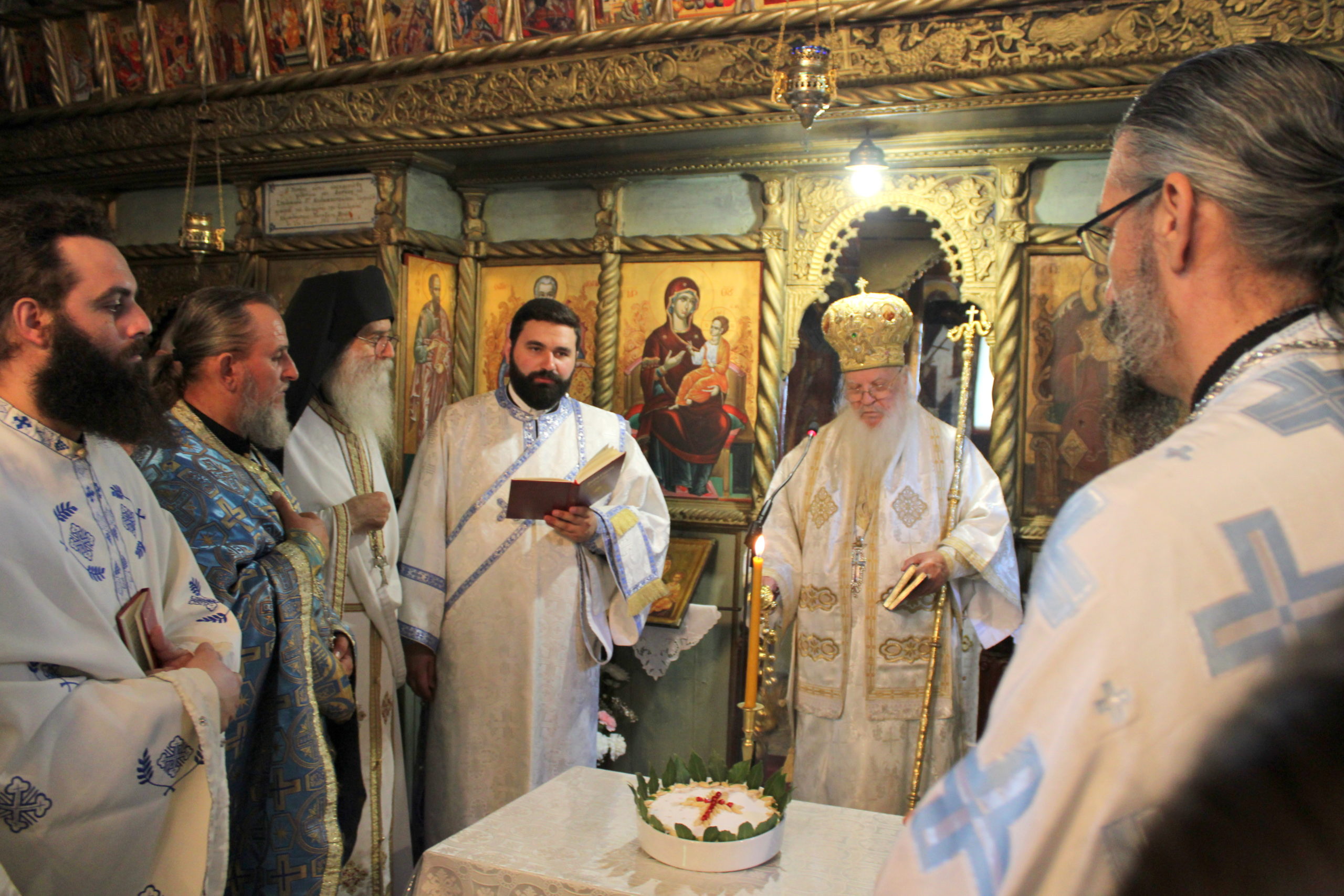 Η Αγία Σκέπη και η Επέτειος του «ΟΧΙ» στην Μητρόπολη Αργυροκάστρου ...