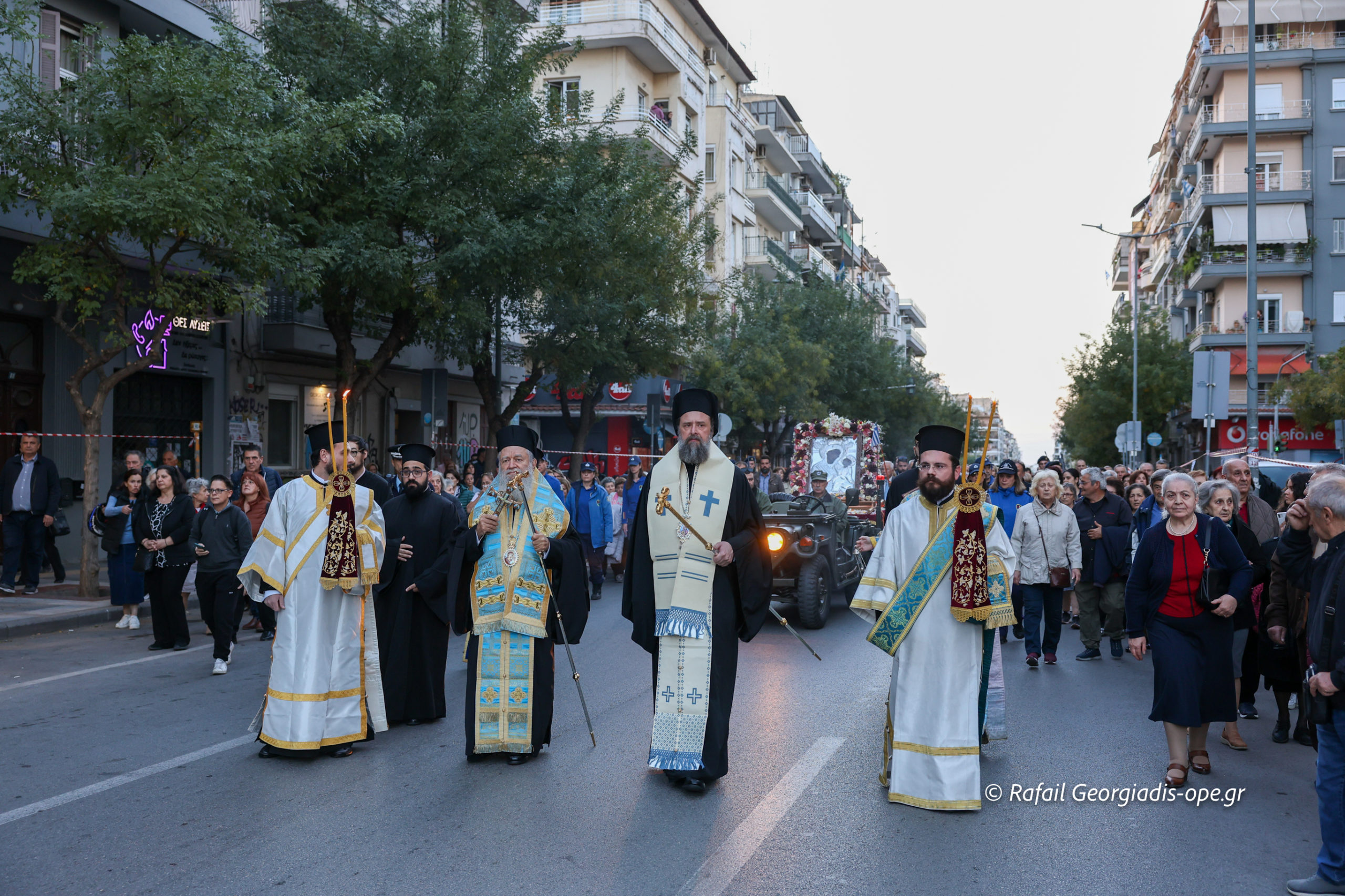 Η Θεσσαλονίκη υποδέχθηκε την Ιερά Εικόνα της Παναγίας Φανερωμένης από ...