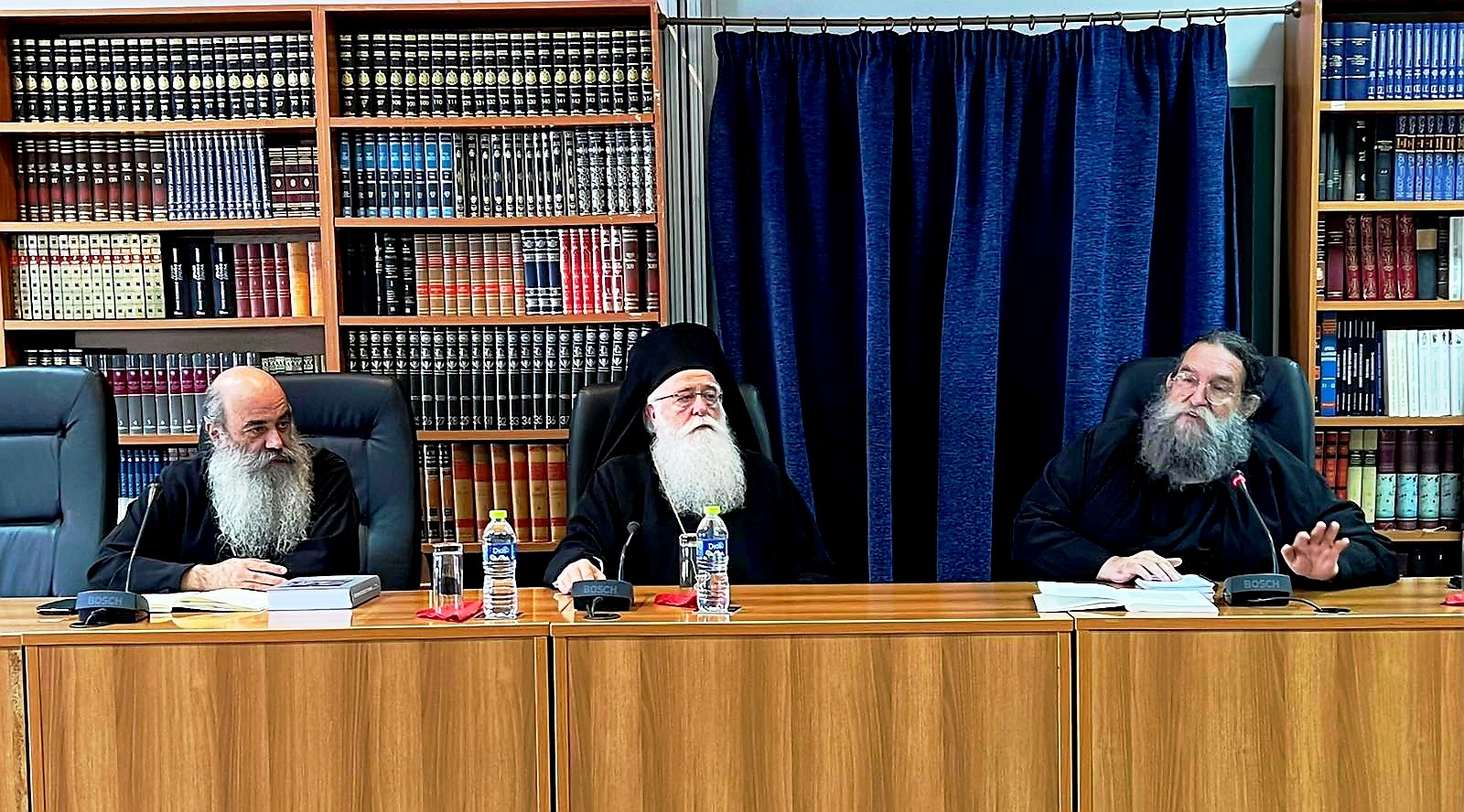 Ομιλία του π. Ευαγγέλου Παπανικολάου σε σύναξη κληρικών της Ιεράς ...