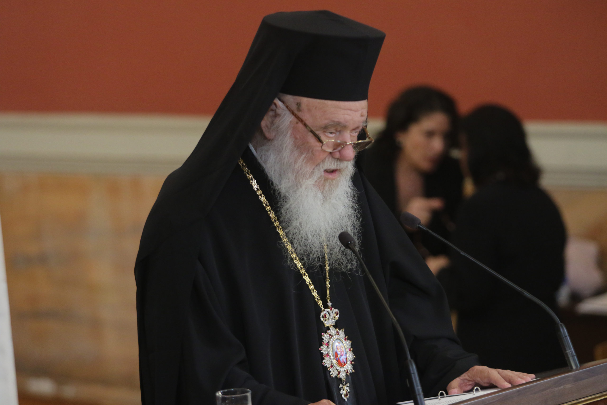 Αρχιεπίσκοπος: Ο θεολογικός λόγος είναι πάντα επίκαιρος και μπορεί να ...