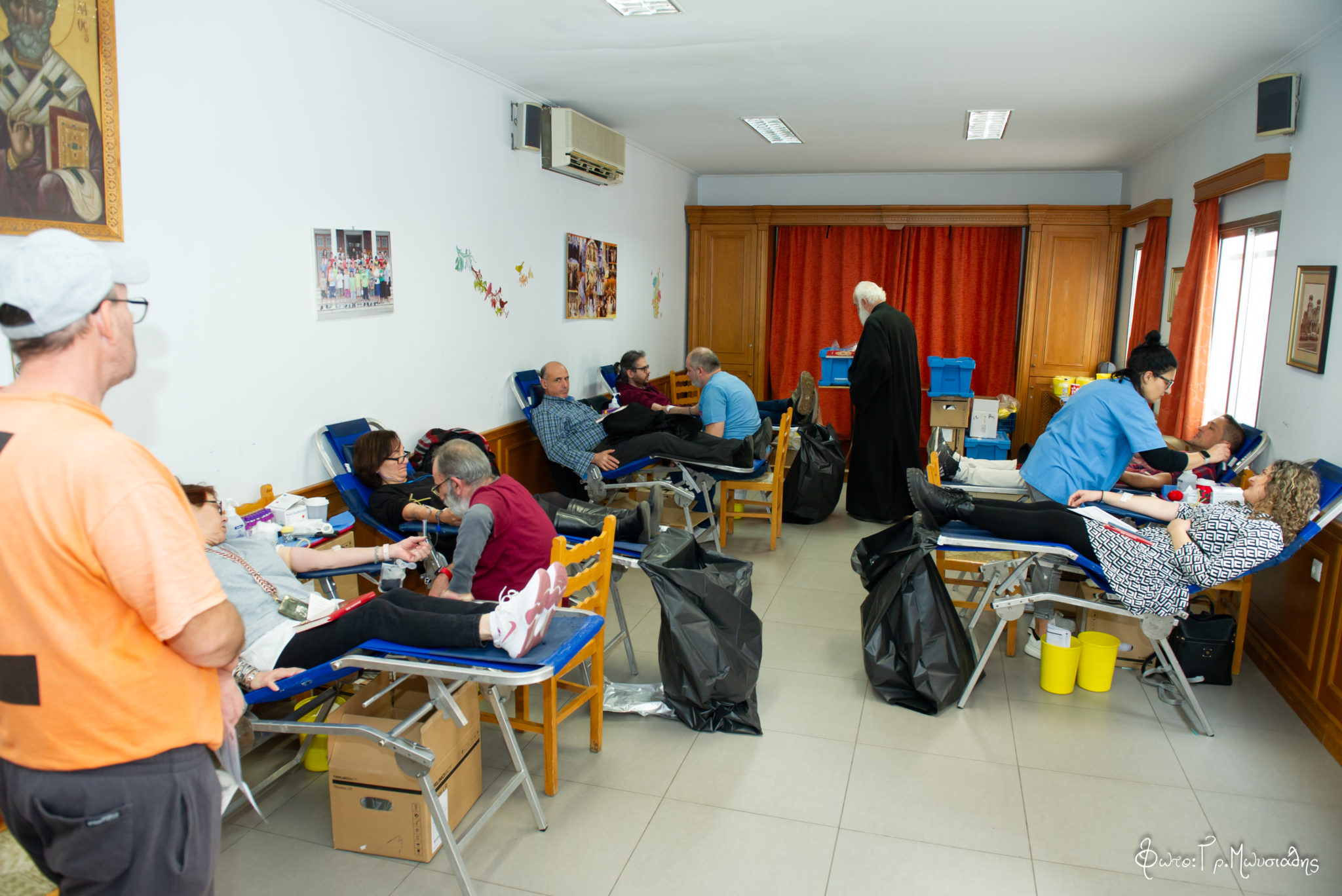 Μεγάλη συμμετοχή στην εθελοντική Αιμοδοσία στον Άγιο Νικόλαο Καλλιθέας ...
