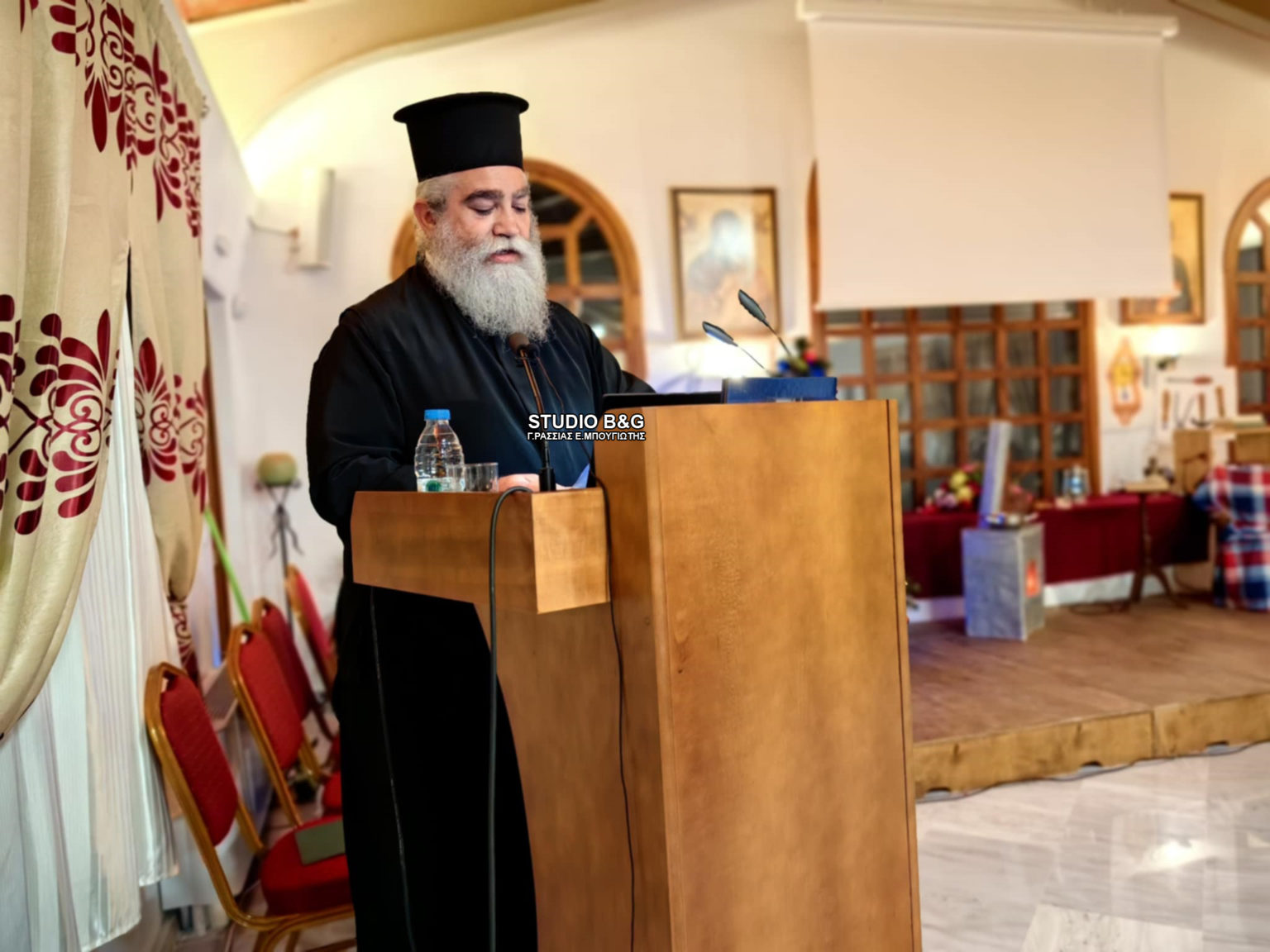Ιερομόναχος π. Γεννάδιος Βατοπαιδινός: Δεύτε ίδωμεν πιστοί, που ...