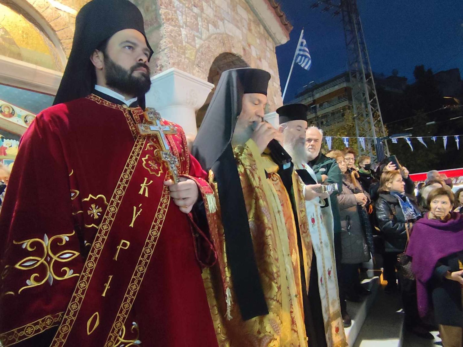 Ανεκλάλητη κατάνυξη για την προστάτιδα του Πυροβολικού μας Αγία Βαρβάρα ...