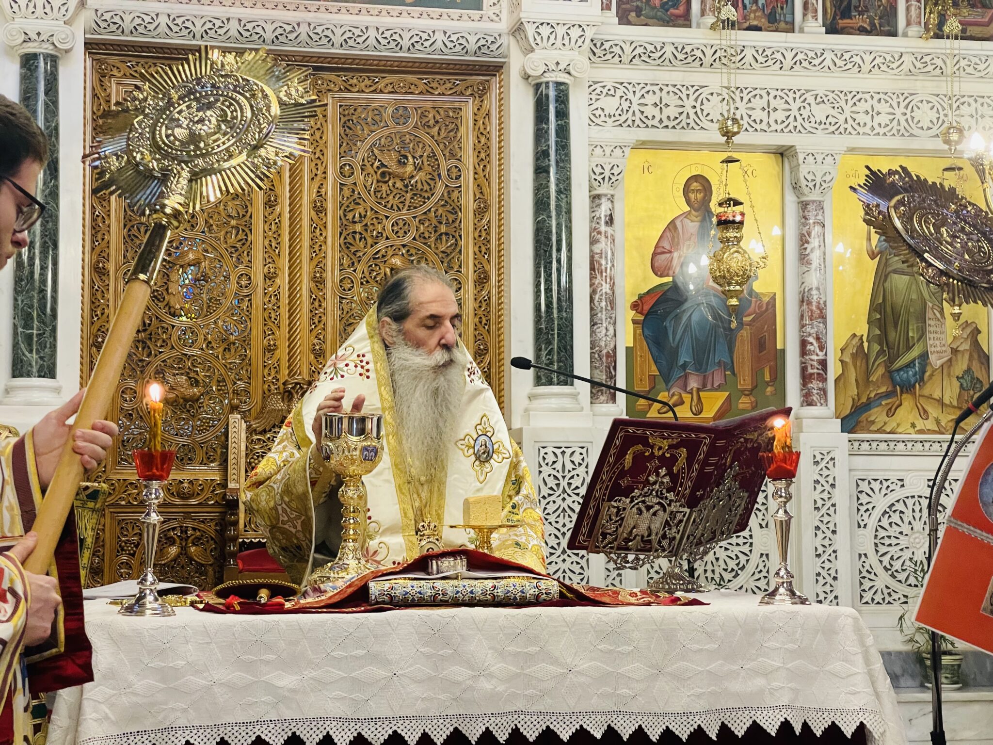 Η Αρχαιοπρεπής Θεία Λειτουργία του Αγίου Ιακώβου του Αδελφοθέου από τον ...