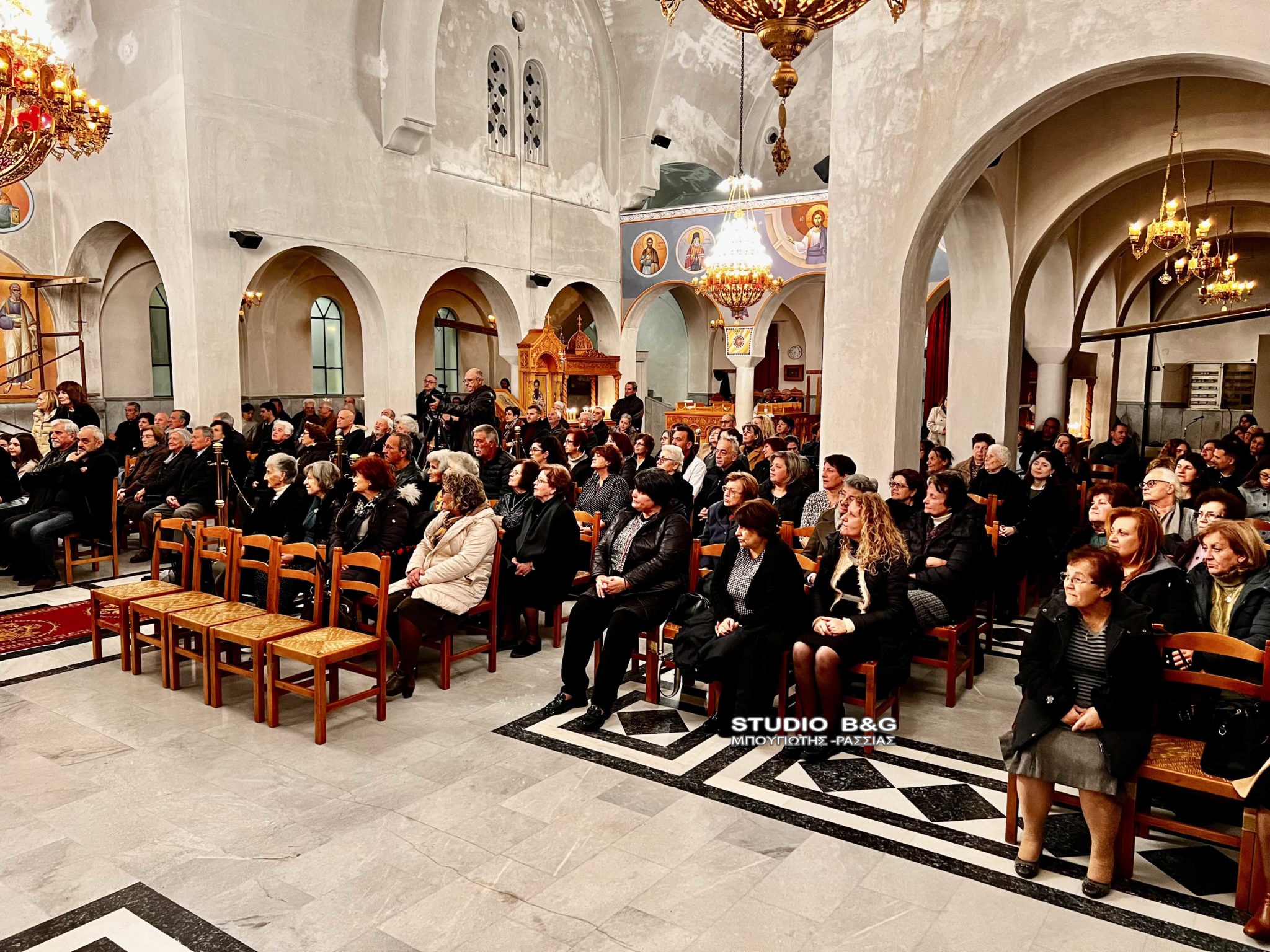 Ομιλία του Ιεραποστόλου π. Ευάγγελου Παπανικολάου στο Λυγουριό ...