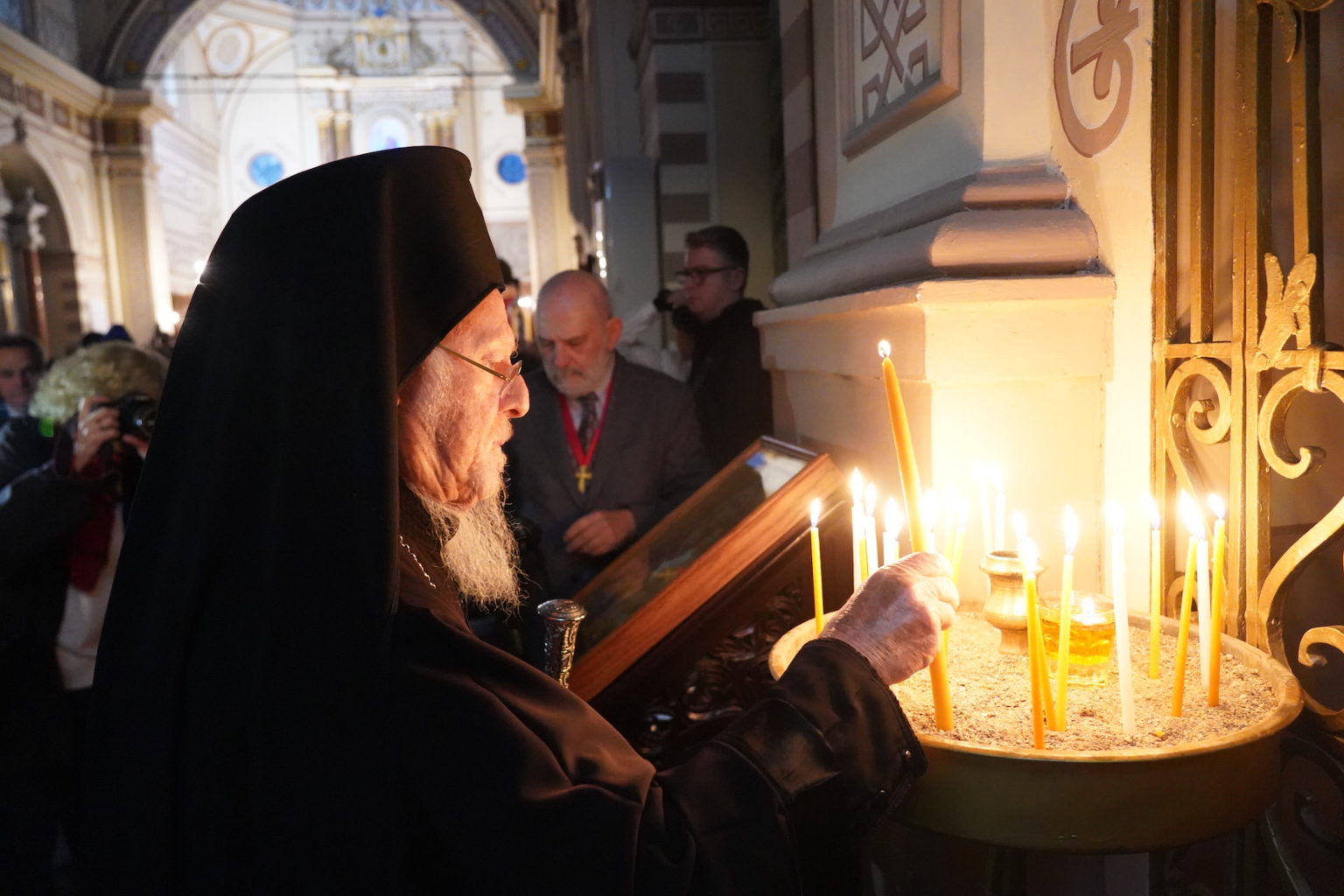 Ο Οικουμενικός Πατριάρχης στα επίσημα θυρανοίξια του Καθεδρικού Ναού ...