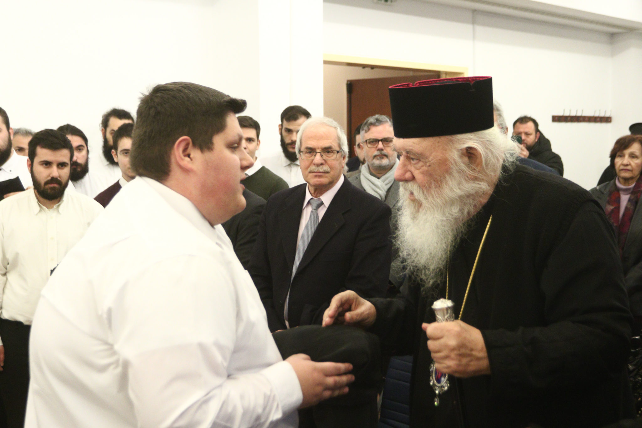 Κάλεσμα Αρχιεπισκόπου Ιερωνύμου για συνεργασία Εκκλησίας, Πολιτείας και ...