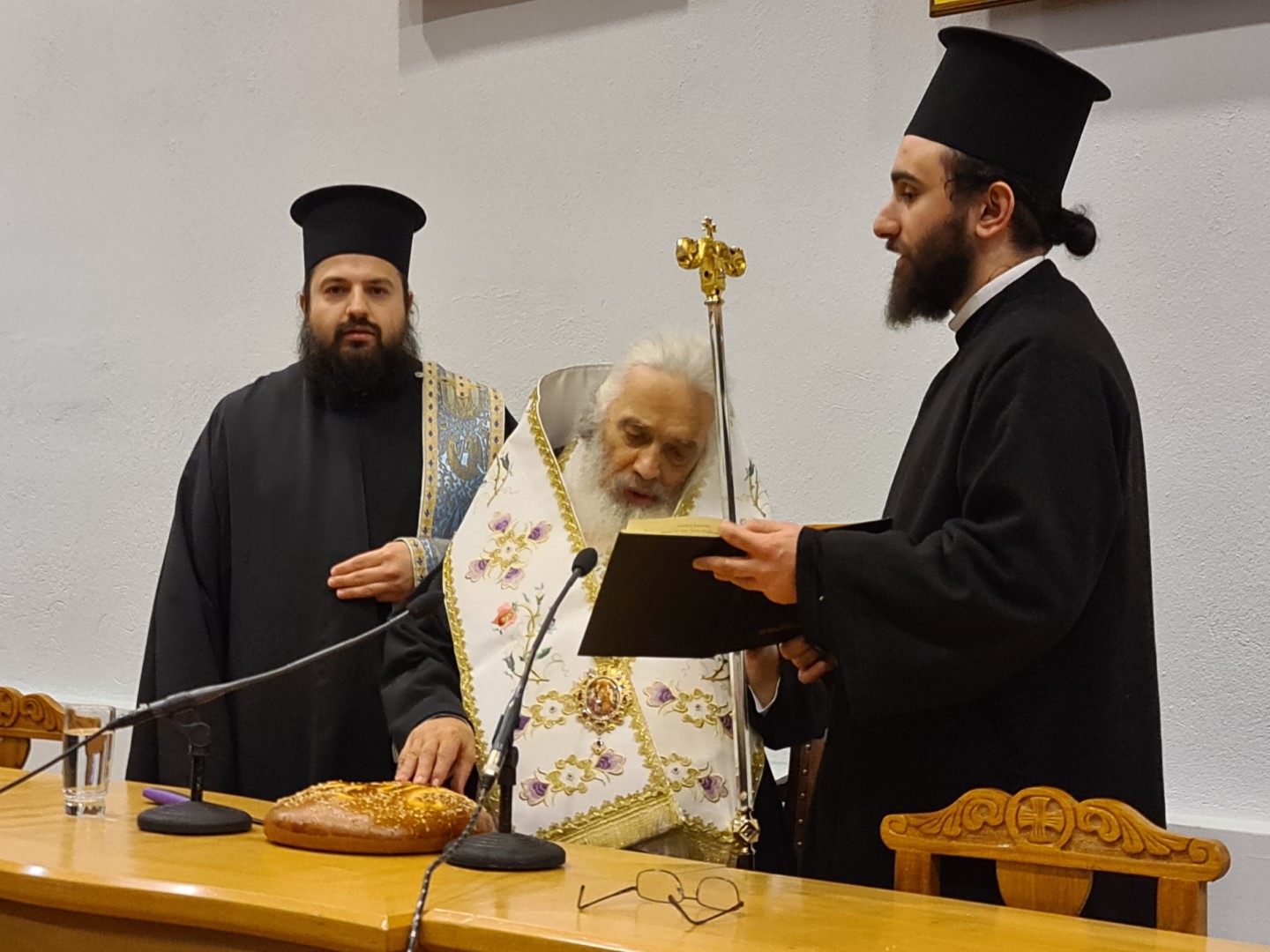 1η Ιερατική Σύναξη του νέου έτους στη Μητρόπολη Εδέσσης - Ορθοδοξία ...