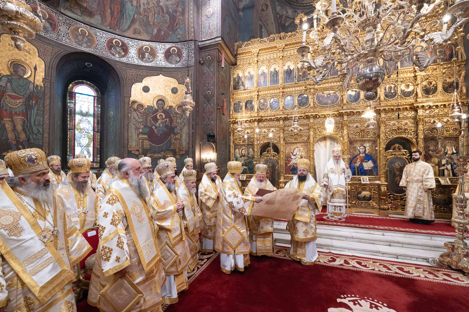 Romanian Orthodox Church proclaims 16 newly canonized Saints on ...
