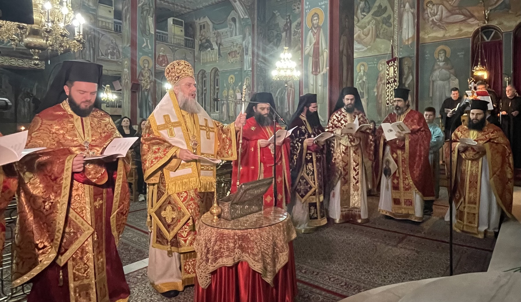 Αγρυπνία ενώπιον της Δεξιάς Χειρός του Αγίου Νικολάου του εκ Μετσόβου ...