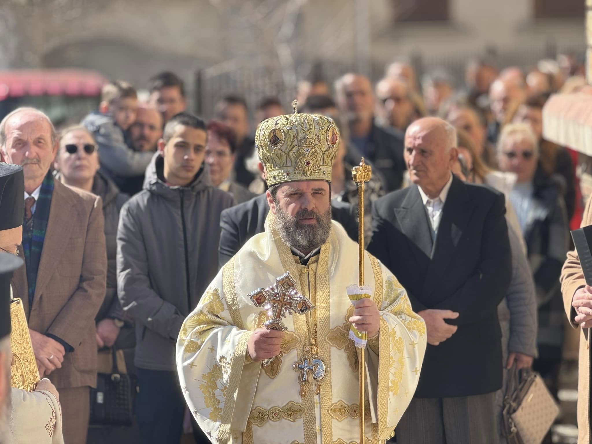 Μετά από 27 χρόνια διακονίας ο νέος Αρχιεπίσκοπος Ιωάννης αποχαιρετά ...
