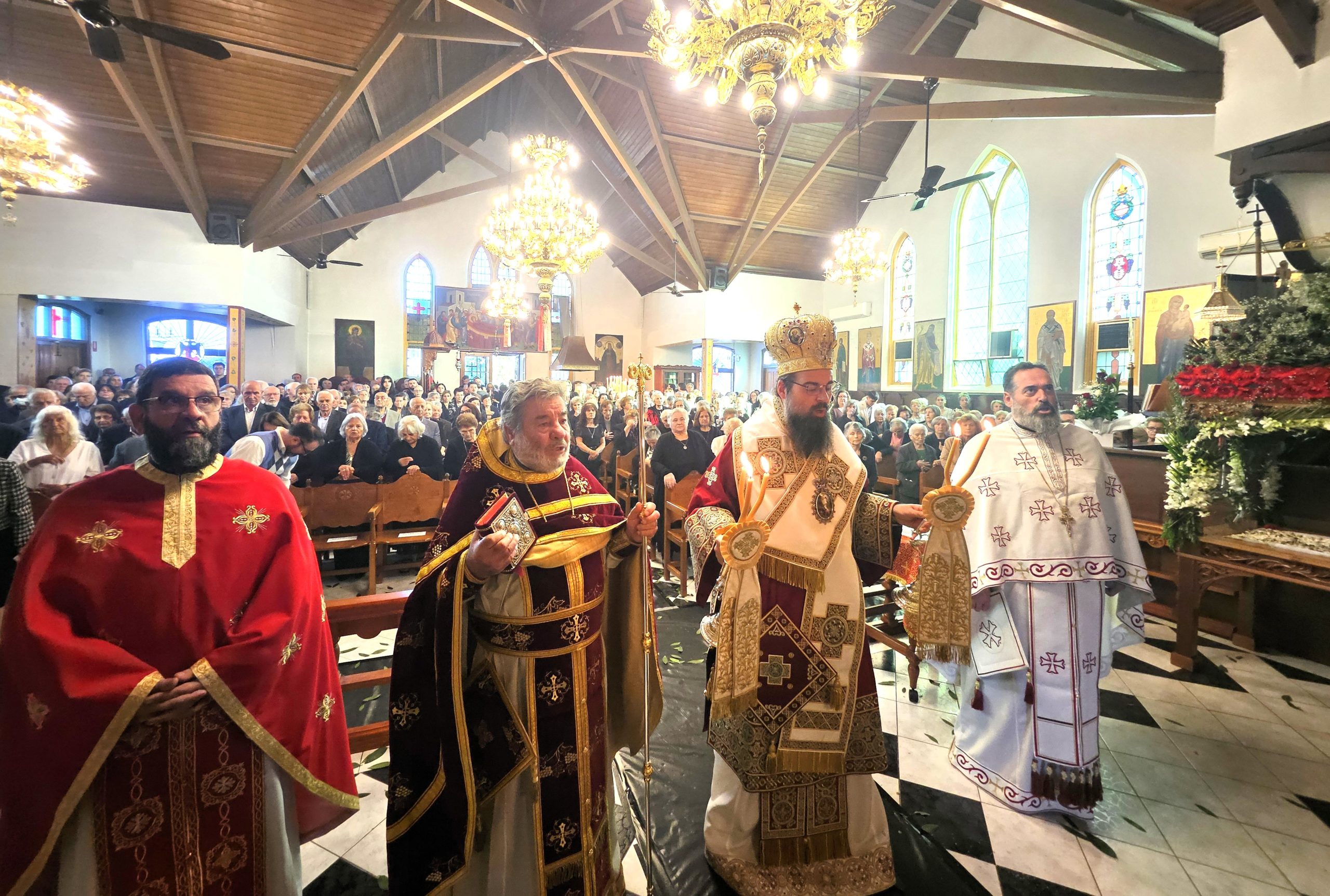 Η Ελληνική Κοινότητα Μελβούρνης τίμησε τον Αγιο Γεώργιο - Ορθοδοξία ...