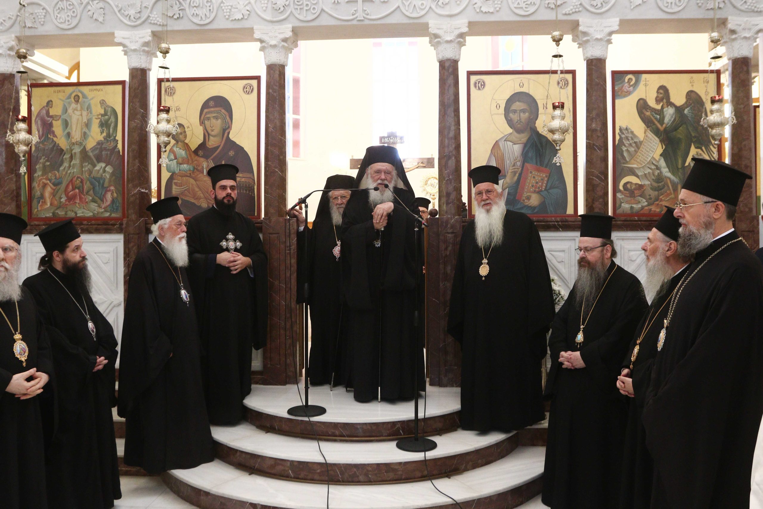 O Αρχιεπίσκοπος στο Ησυχαστήριο του Οσίου Πορφυρίου στο Μήλεσι για την ...