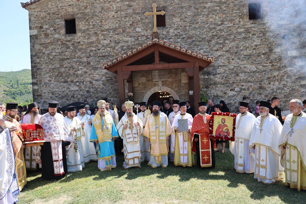 Ο Αρχιεπίσκοπος Αλβανίας Ιωάννης στην πανήγυρη της Ιεράς Μονής Αγίου ...