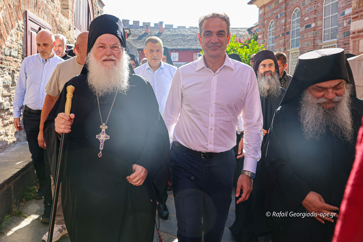 Πρωθυπουργική επίσκεψη στην Ι.Μ.Μ. Βατοπαιδίου: Οι μνήμες και το ...