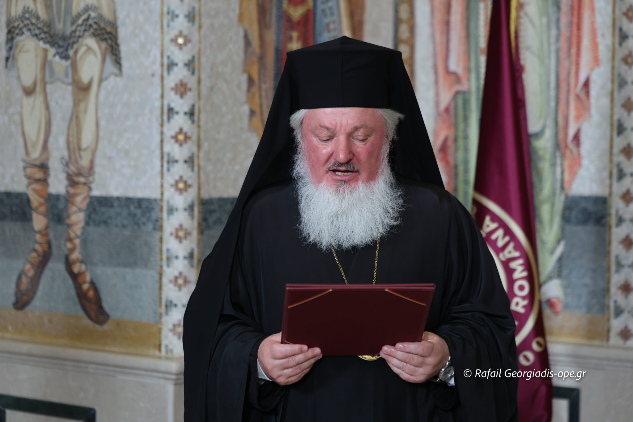 Ο Πατριάρχης Ρουμανίας εξήρε την προσφορά της Ι.Μ.Μ. Βατοπαιδίου στην ...