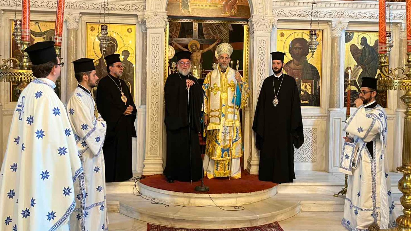 Ο Θεοφ. Επίσκοπος Τυάνων στον Καθεδρικό Ι. Ναό του Ευαγγελισμού Ρόδου ...
