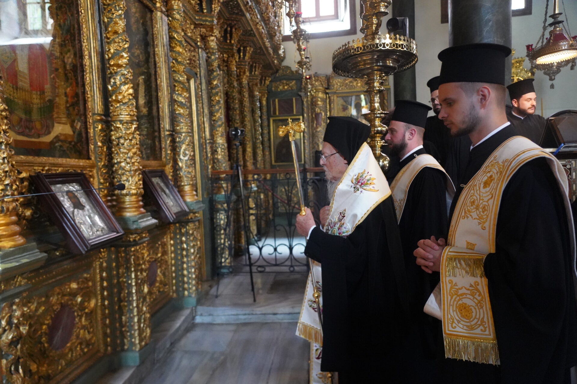 Πατριαρχικό τρισάγιο για τον μακαριστό Μητροπολίτη Κορίνθου Διονύσιο ...