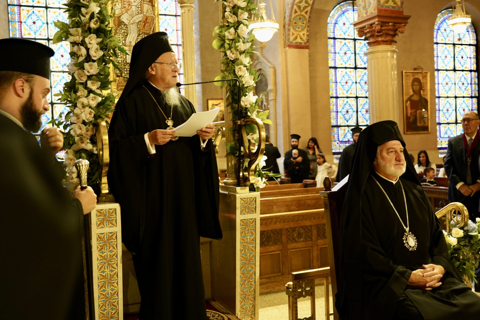 Ο Οικουμενικός Πατριάρχης στον Καθεδρικό Ναό της Αγίας Τριάδος και στην ...
