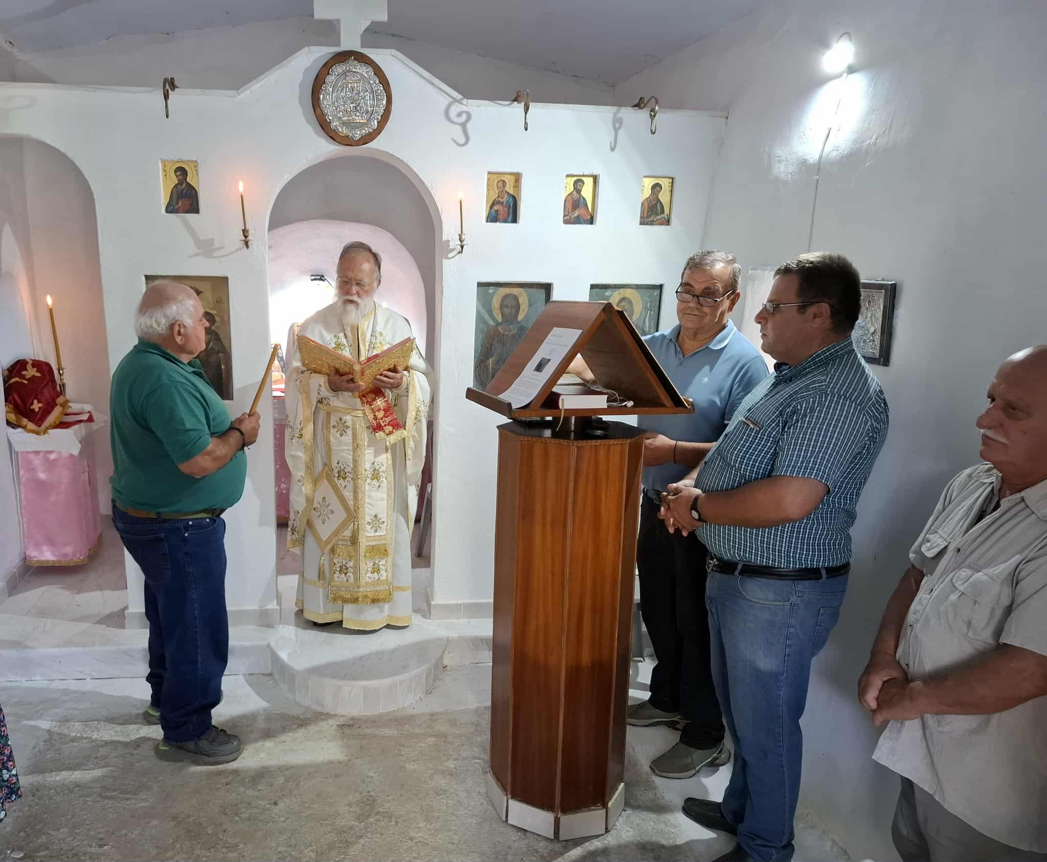 Θεία Λειτουργία στο Μετόχι της Ιεράς Μονής Αγίου Νικολάου Άνω Βάθειας ...