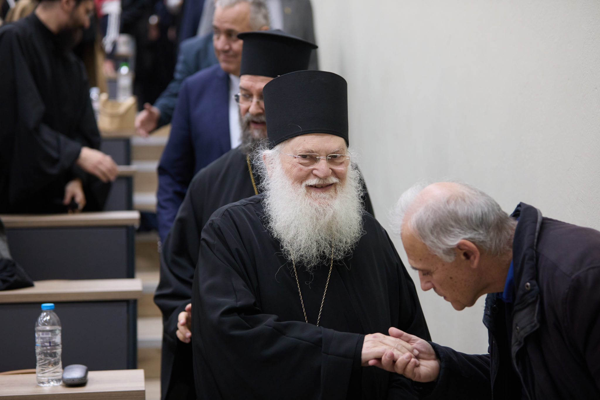 «Βιώνοντας τον Χριστόν»: Ομιλία Γέροντος Εφραίμ Βατοπαιδινού στη ...