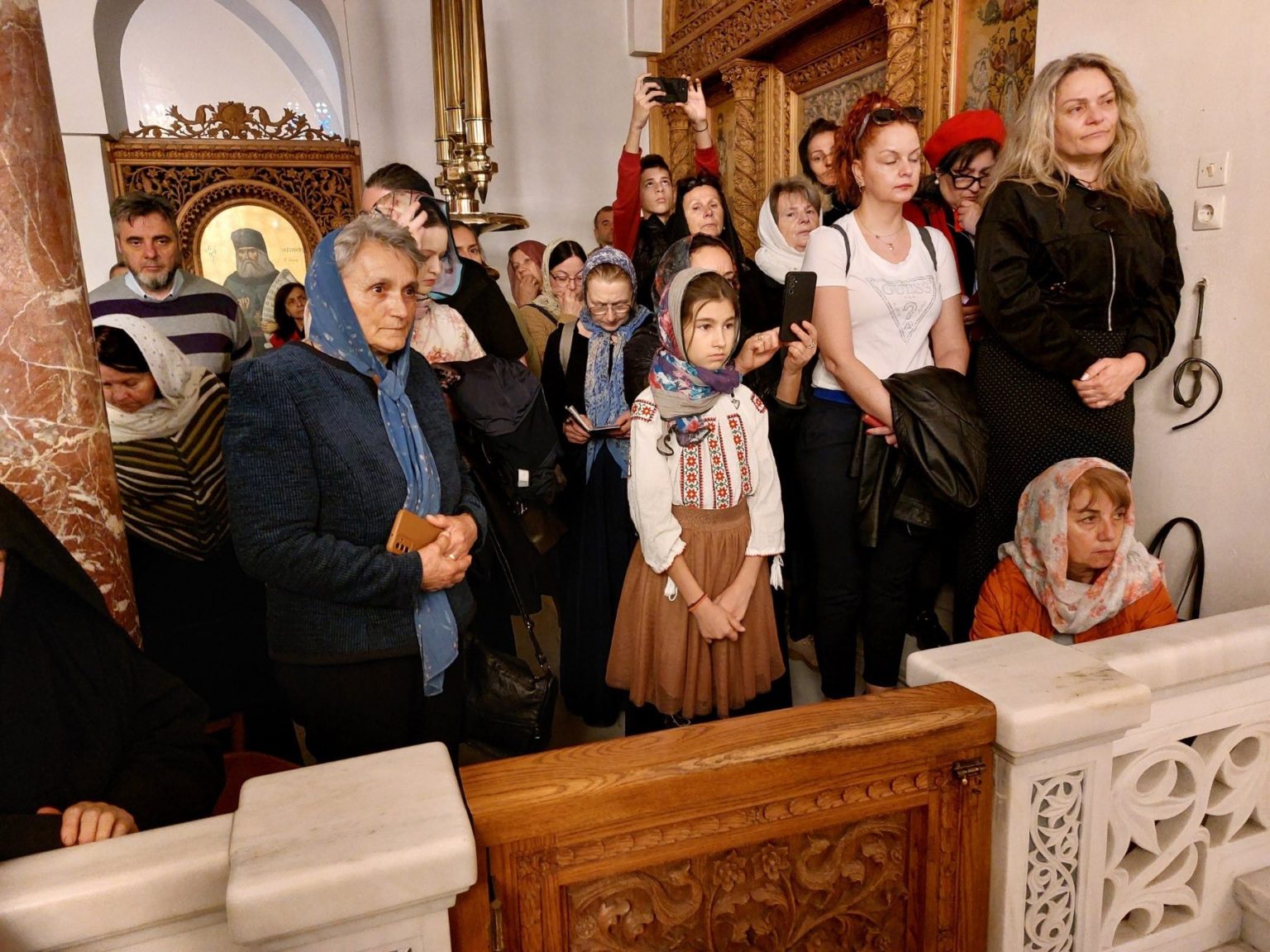 Με λαμπρότητα η πανήγυρη του Αγίου Νεκταρίου στην Αίγινα - Ορθοδοξία ...