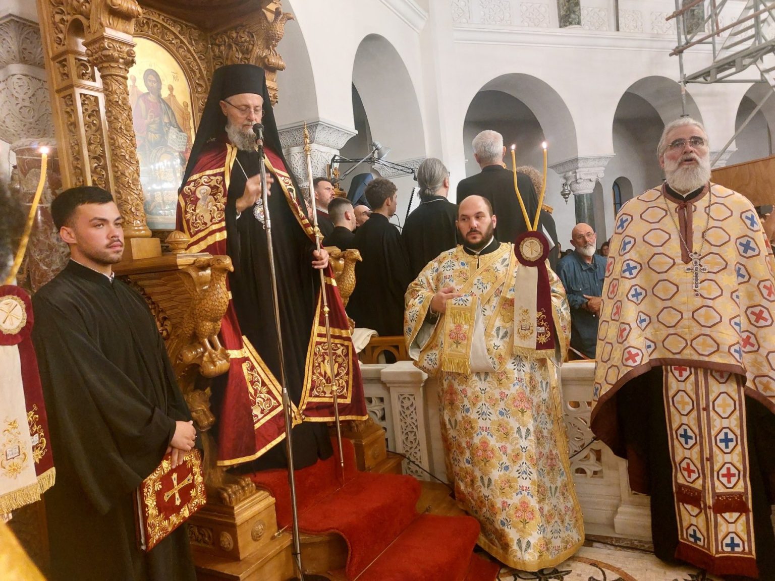 Ο πανηγυρικός Εσπερινός του Αγίου Νεκταρίου στην Αίγινα - Ορθοδοξία ...