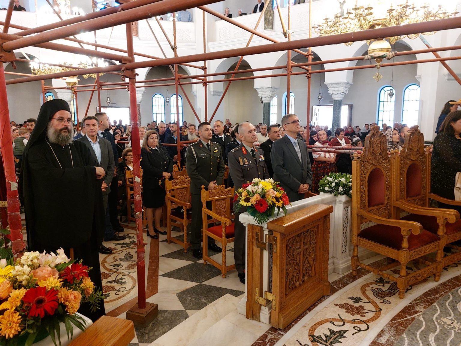 Με λαμπρότητα η πανήγυρη του Αγίου Νεκταρίου στην Αίγινα - Ορθοδοξία ...