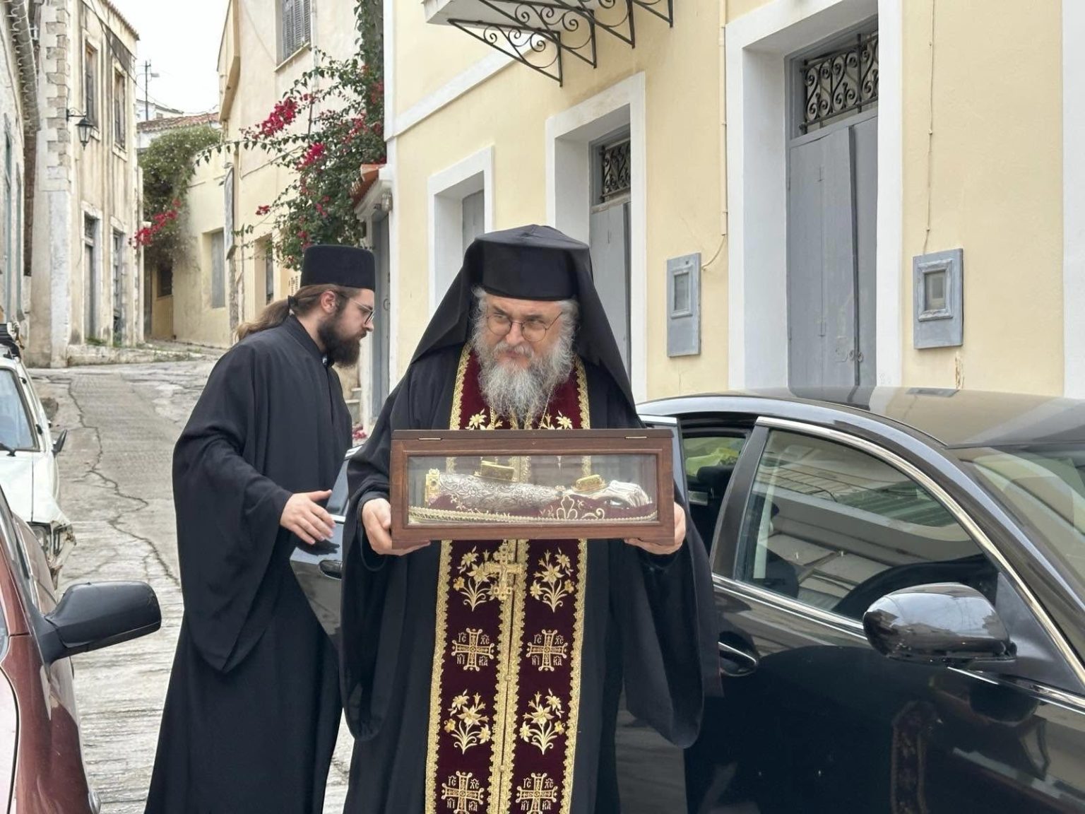Υποδοχή Τιμίας χειρός του Αγίου ενδόξου Μεγαλομάρτυρος Παντελεήμονος ...