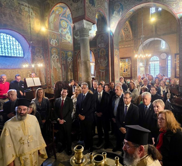 Εορτή των Εισοδίων της Θεοτόκου στον ιστορικό Πανεπιστημιακό Ιερό Ναό ...