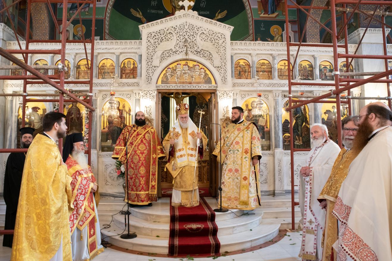 Πανηγυρική Θεία Λειτουργία της Αγίας Βαρβάρας στον ομώνυμο Ιερό Ναό στο ...