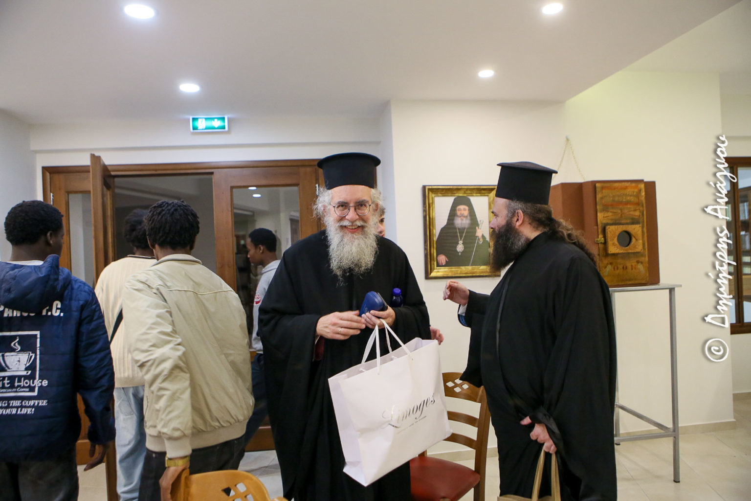 Πρωτ. π. Θεμιστοκλής Μουρτζανός: «Η γυναίκα στην παράδοση της Εκκλησίας ...