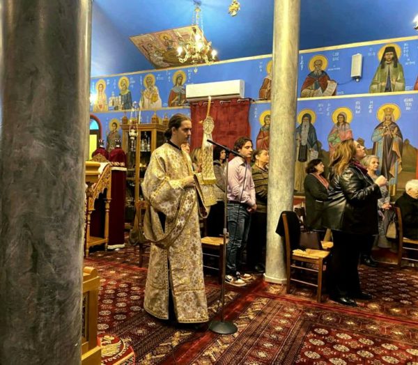 Ο Επίσκοπος Σκοπέλου Νικόδημος στην Αγία Σοφία Ξηροβρύσης Χαλκίδος ...