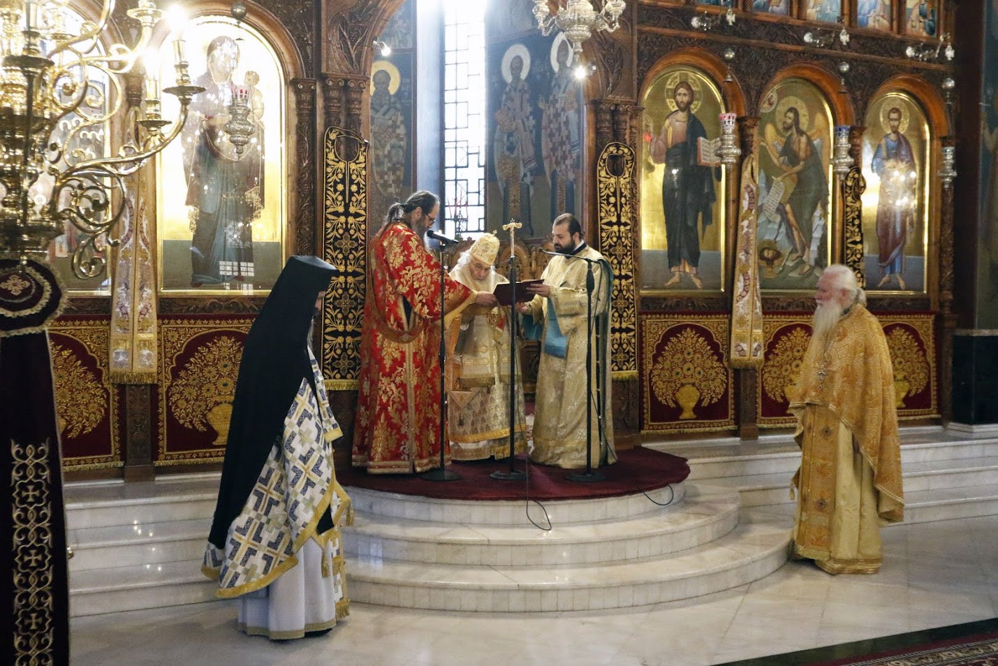 Πρωτοχρονιά στην Έδεσσα και τα Γιαννιτσά - Ορθοδοξία News Agency
